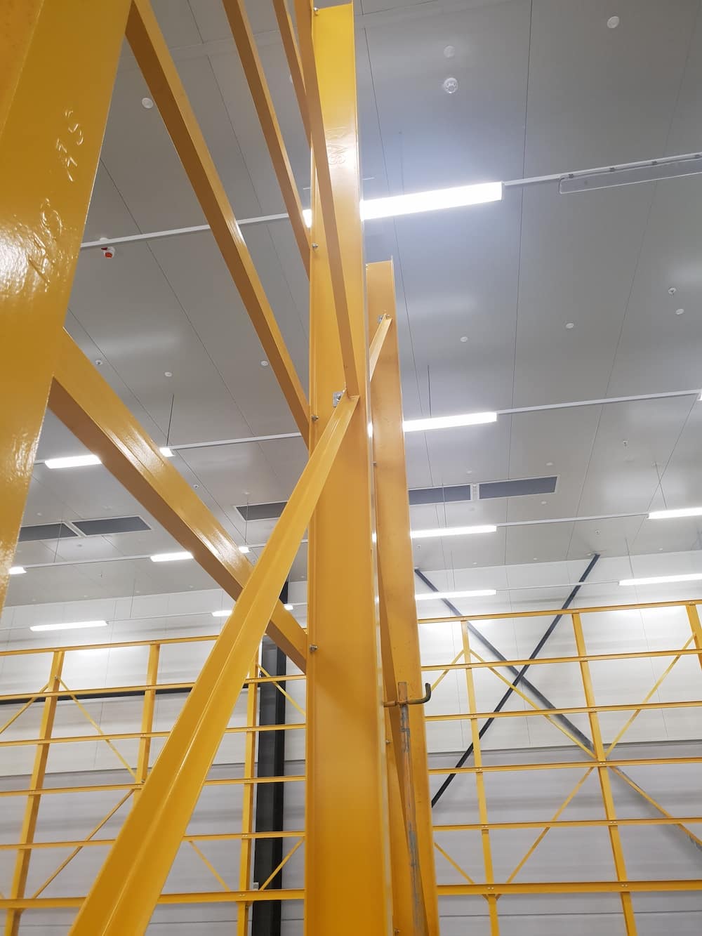Verge Hy-WALL BARRIER | Verge Safety Barriers